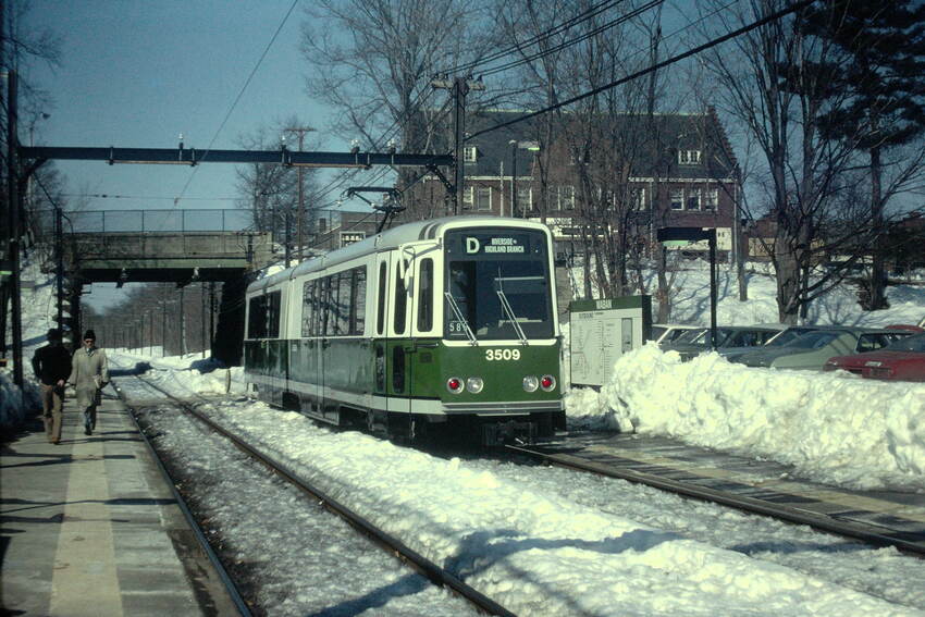 New LRV's for the MBTA: The NERAIL New England Railroad Photo Archive