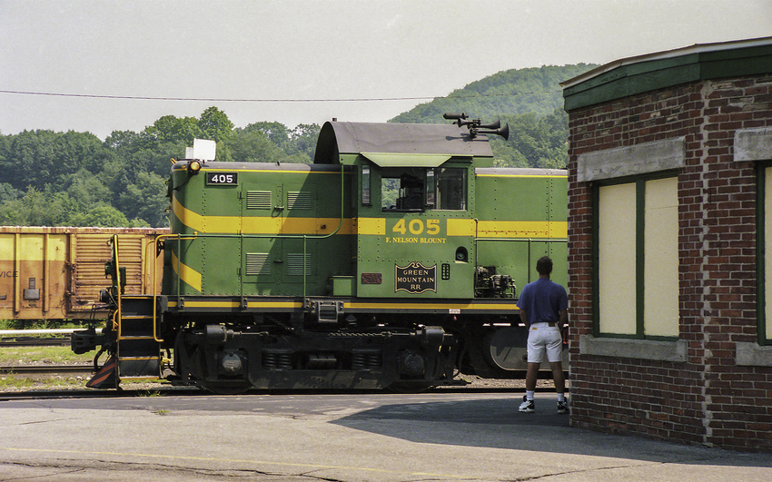 GMRC 405 Laying Over Between Runs at Bellows Falls, Vt: The NERAIL New ...