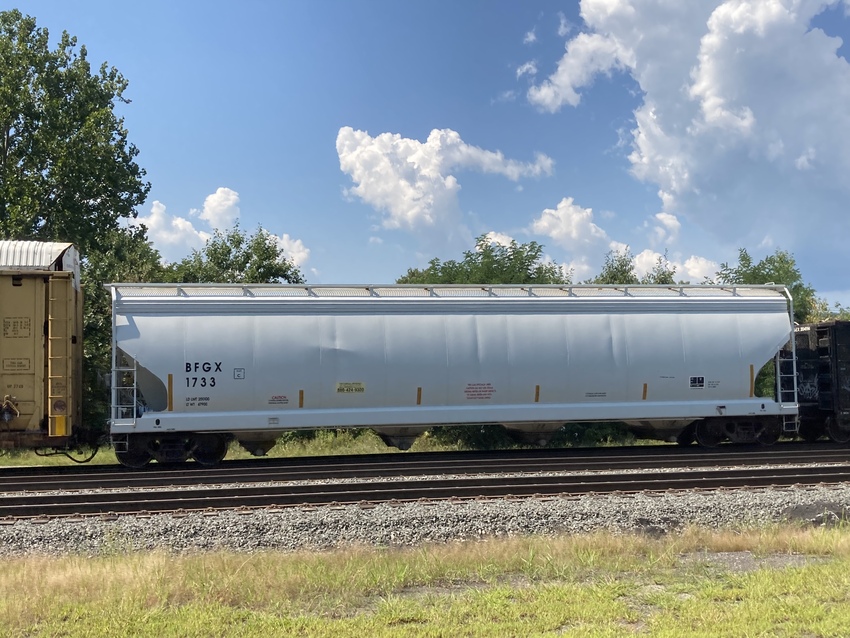 One Clean Hopper: The NERAIL New England Railroad Photo Archive