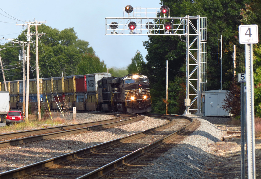 Lineside Clutter... a Lesson: The NERAIL New England Railroad Photo Archive