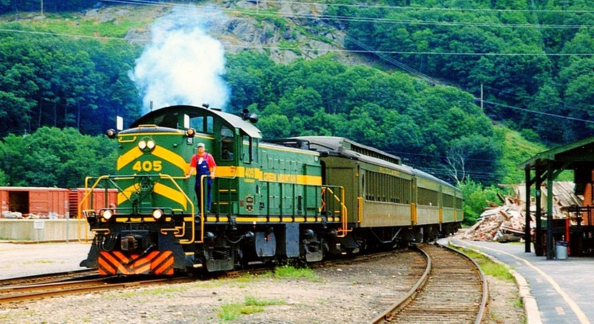 The Chester train departs Bellows Falls: The NERAIL New England ...