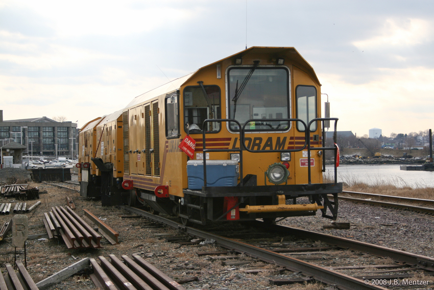 LORAM Rail Grinder at Salem: The NERAIL New England Railroad Photo Archive