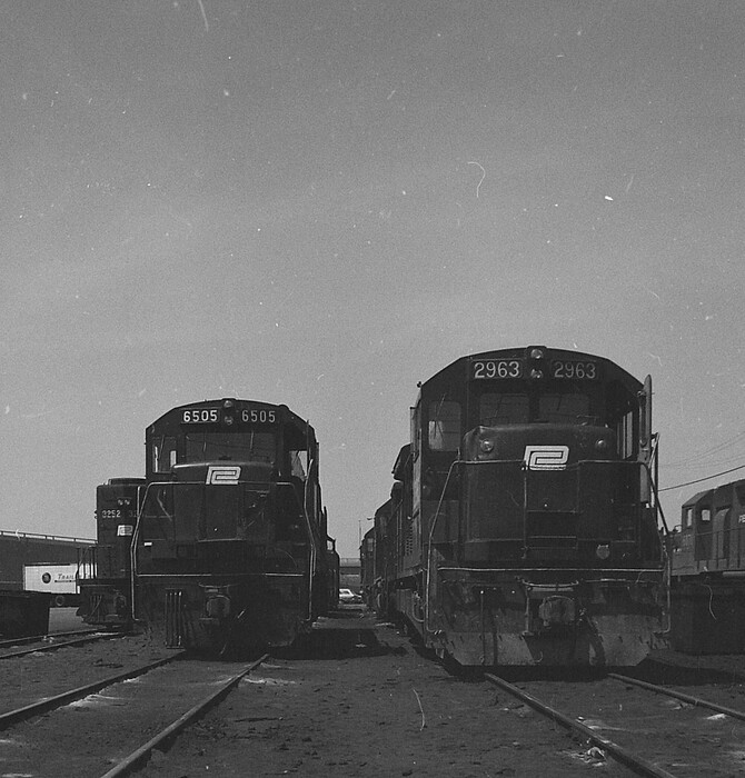 Conrail - 1976: The NERAIL New England Railroad Photo Archive