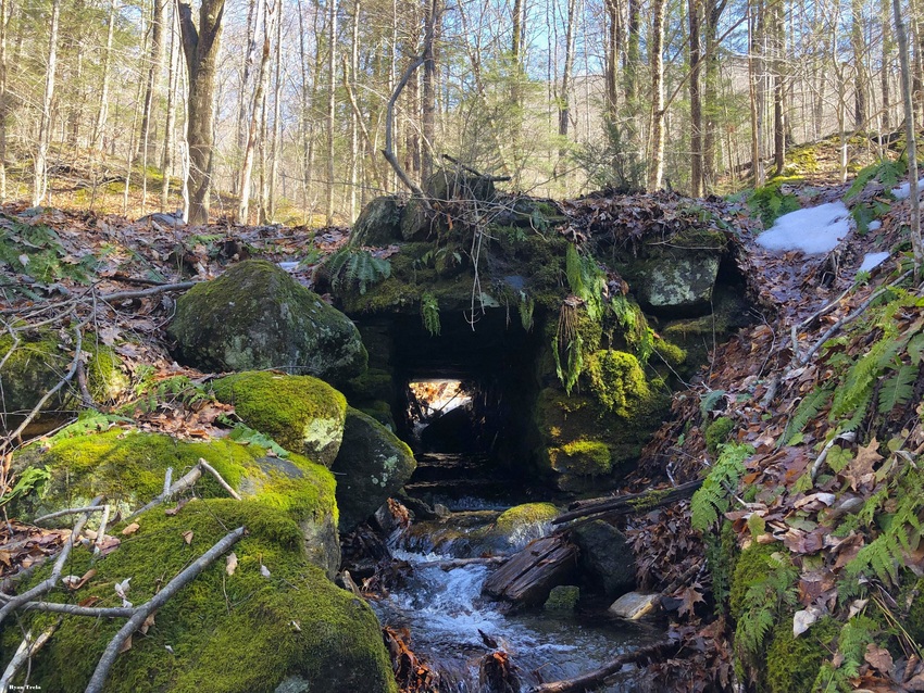 HT&W Railroad: The NERAIL New England Railroad Photo Archive