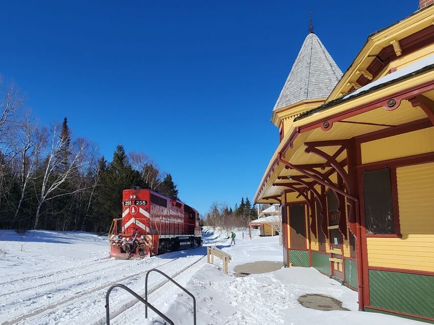 CSRX 255 @ Crawfords: The NERAIL New England Railroad Photo Archive